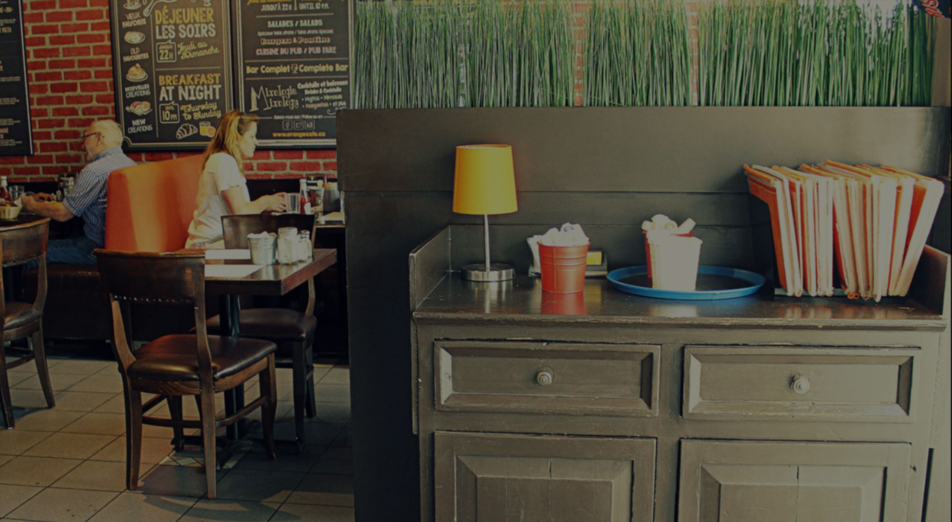 Café Orange – | 4011 Bd Decarie, Montreal, Quebec H4A 3J8